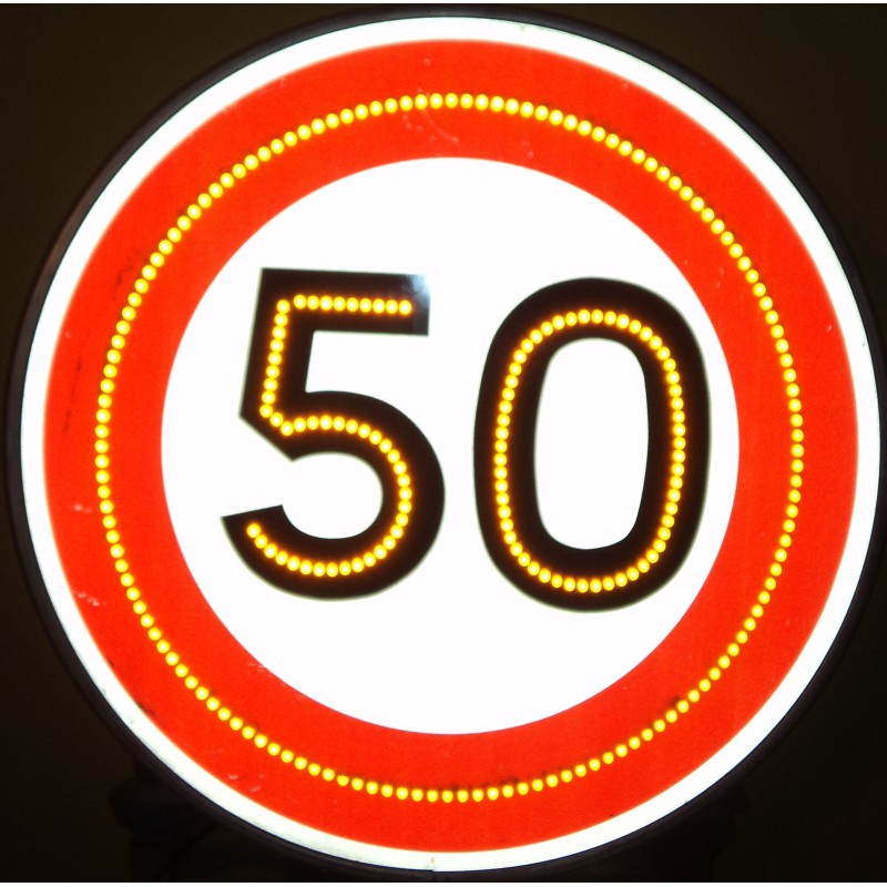 CEP - Signalisation de police lumineuse à renforcé à led, solaire ou ...